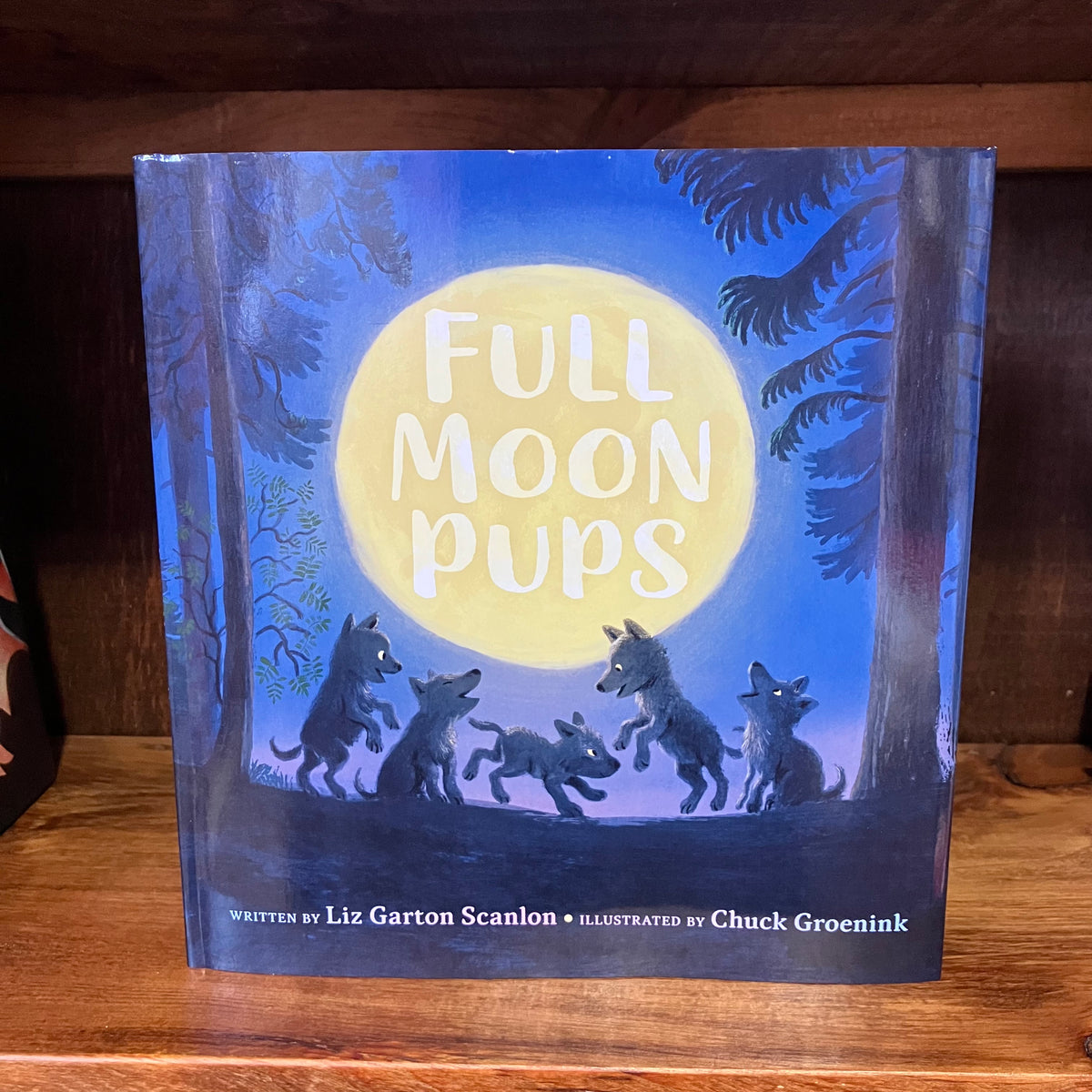 Full Moon Pups – simplycottage