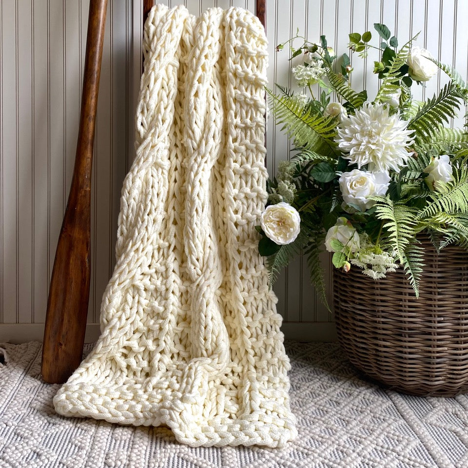 Ivory Large Cable Knit Throw – simplycottage