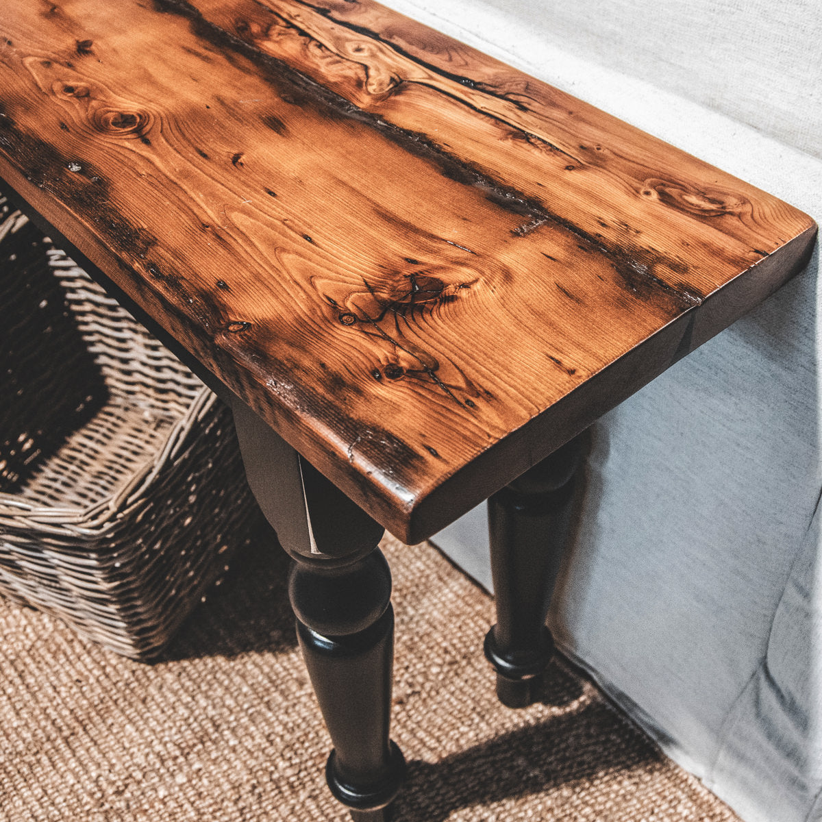 Turned Leg Sofa Table – simplycottage